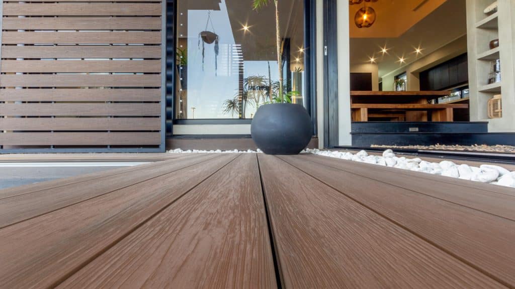 Media - Eva-Last USA