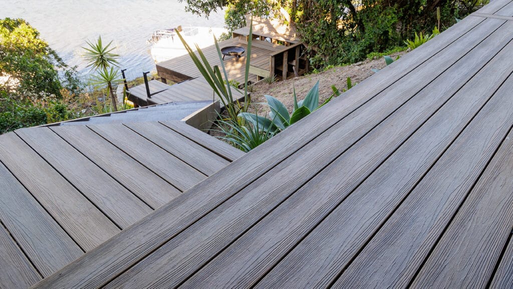 Media - Eva-Last USA