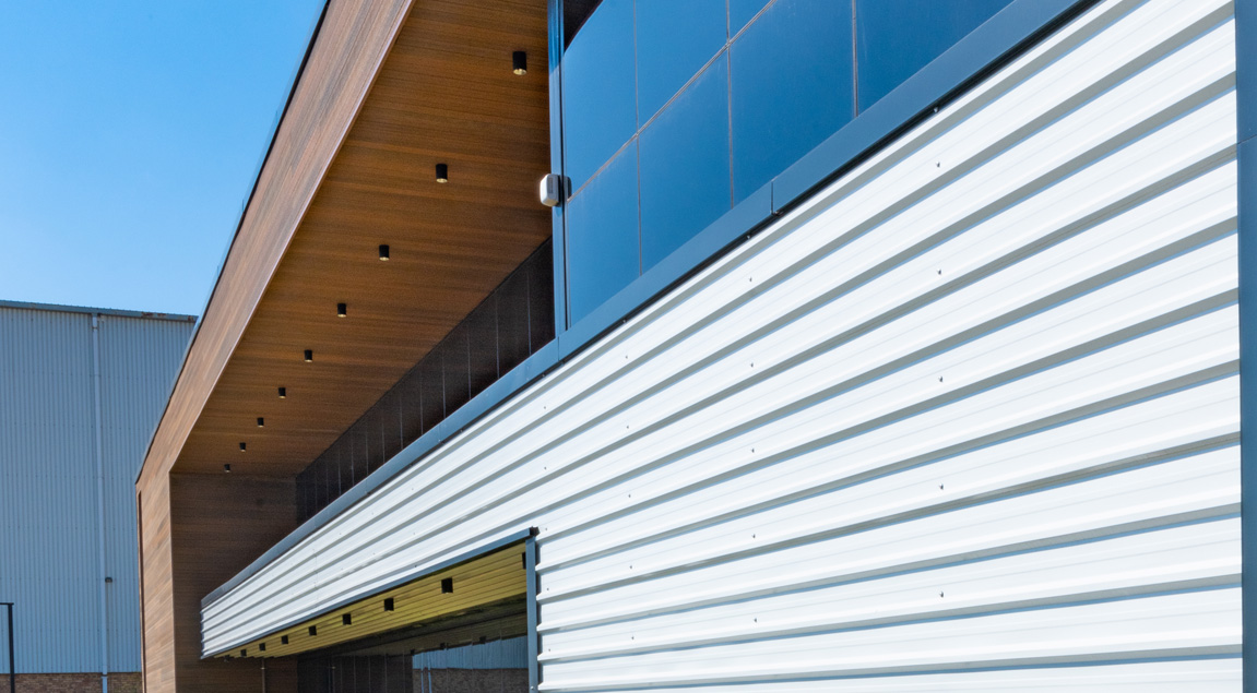 Matus Warehouse - Eva Last